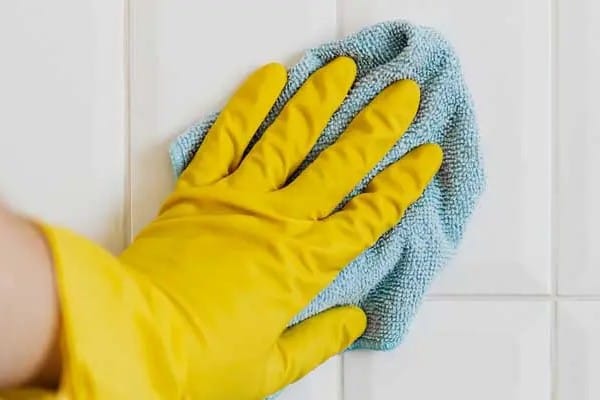 Application of Microfiber: Clothing, Filter Fabrics, Cleaning, Medical